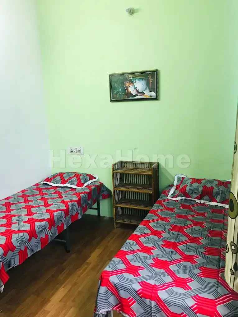SAXENA PG for boys in Rajajipuram, Lucknow